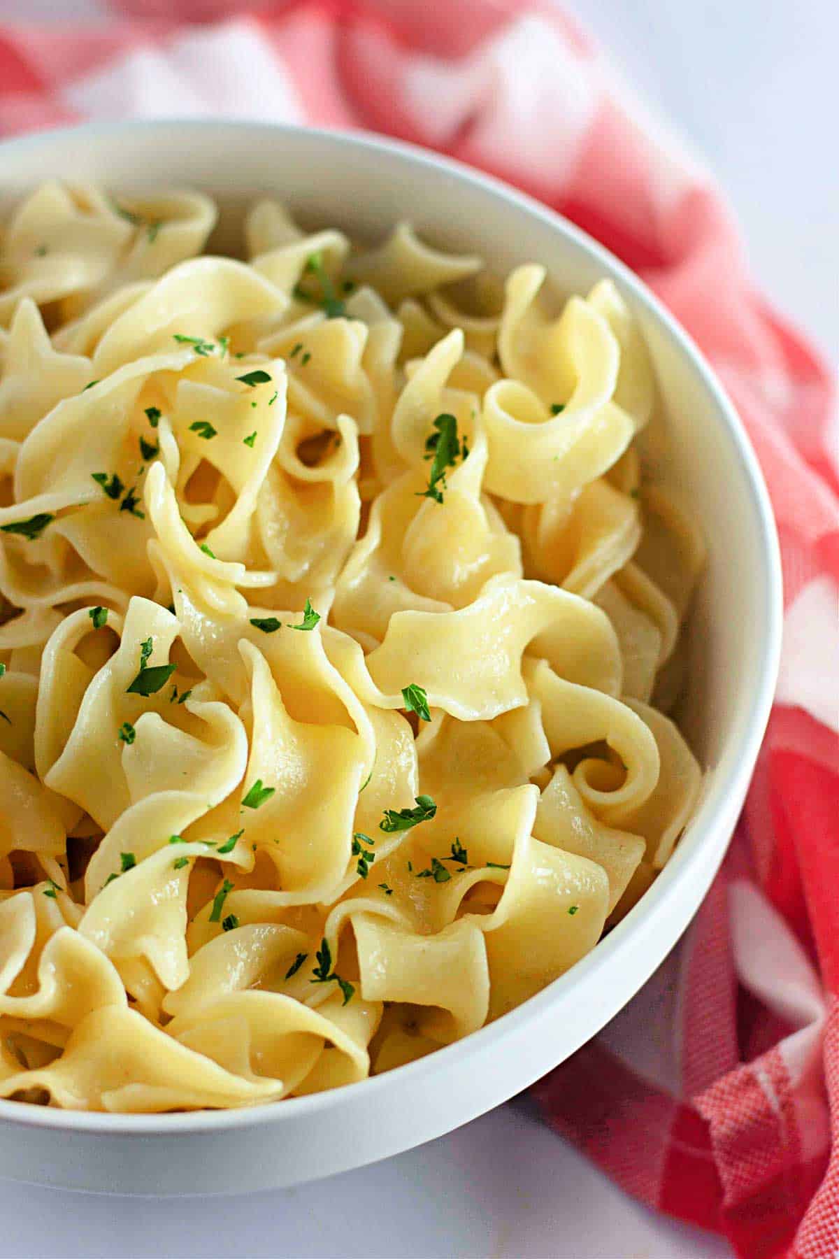 Buttered Noodles - Little Frugal Homestead